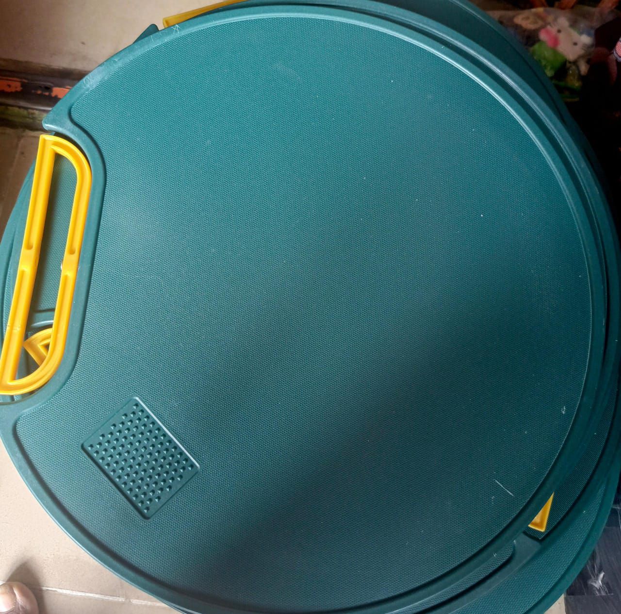 Green chopping board – B-Collections