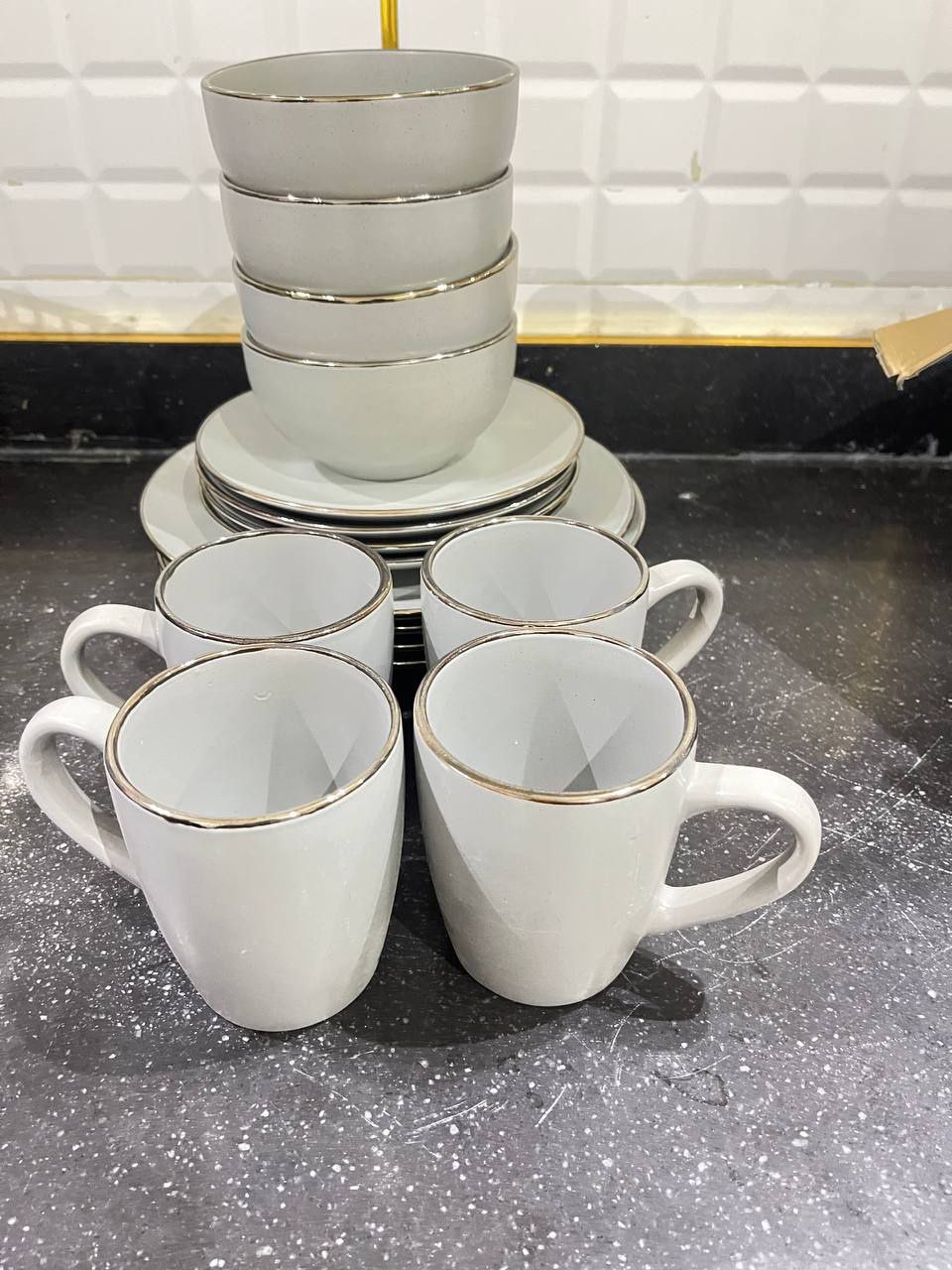 White Dinner set – B-Collections